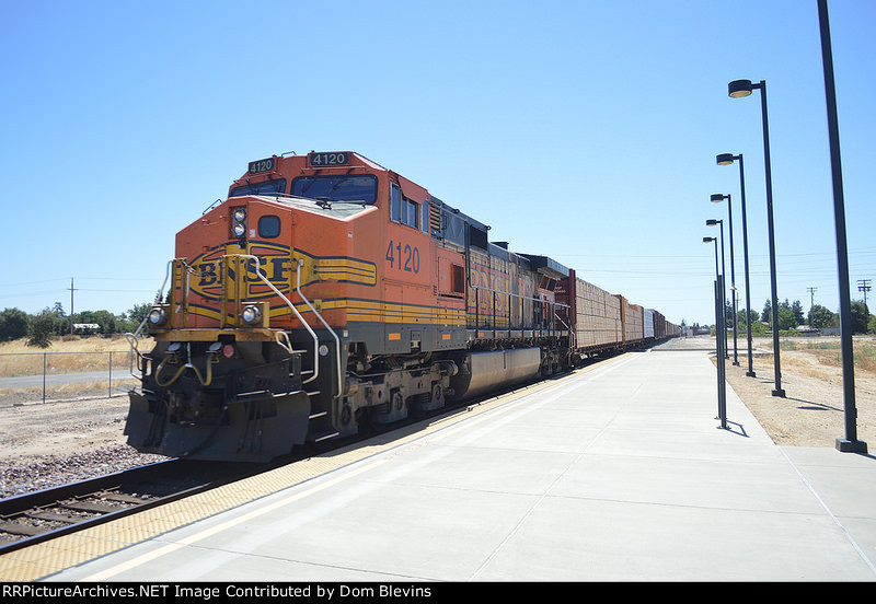 BNSF 4120